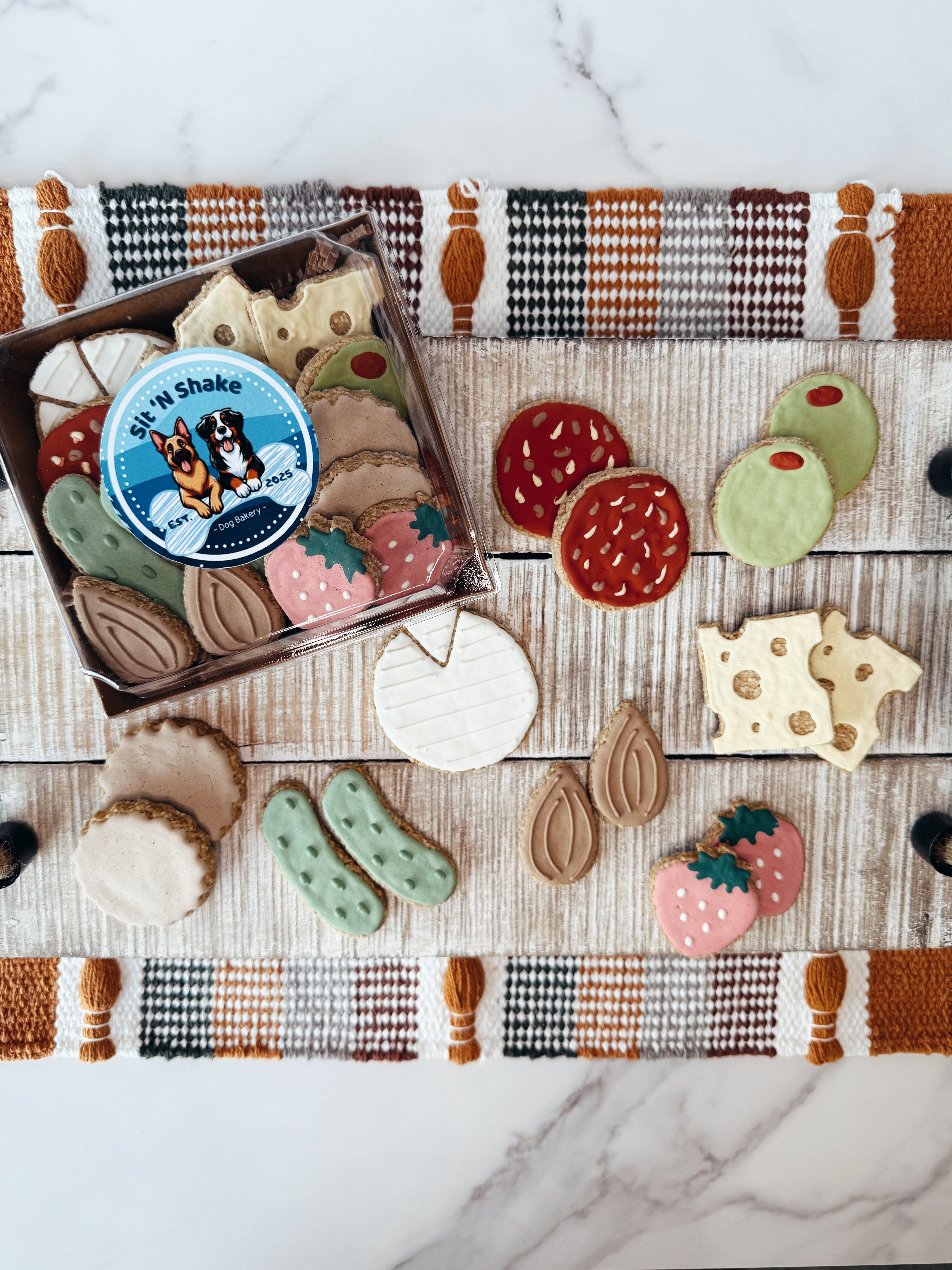 CHARCUTERIE BOX – Sit 'N Shake Dog Bakery
